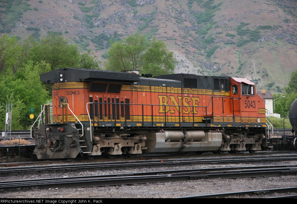 BNSF 5043